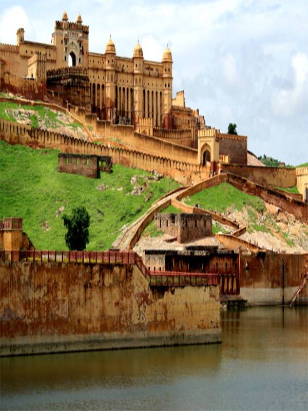 7 of the Most Popular Historical Forts to Visit in India - MindStick ...